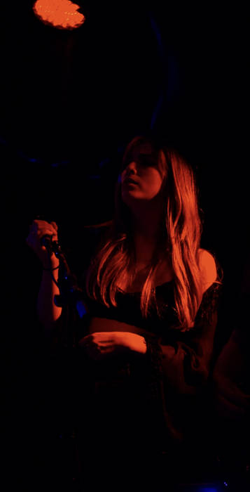 SARAH MICKEY – Imposter Syndrome – End Sessions